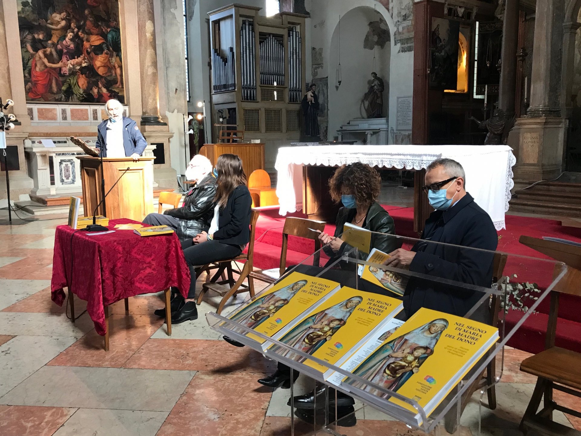 La statua lignea, simbolo della Fondazione Fevoss "si racconta" in un ...